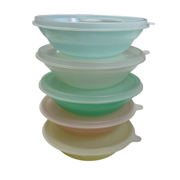 Tupperware | Kitchen | Vintage Tupperware Set 5 Bowls With Lids | Poshmark
